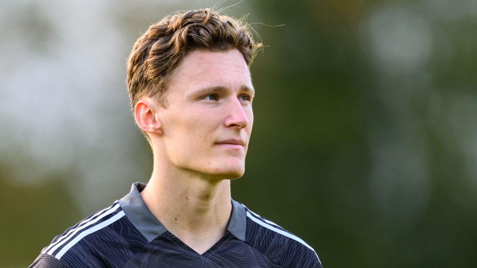 Öppnar för att flytta hem: "Jag vill ha speltid" - FotbollDirekt