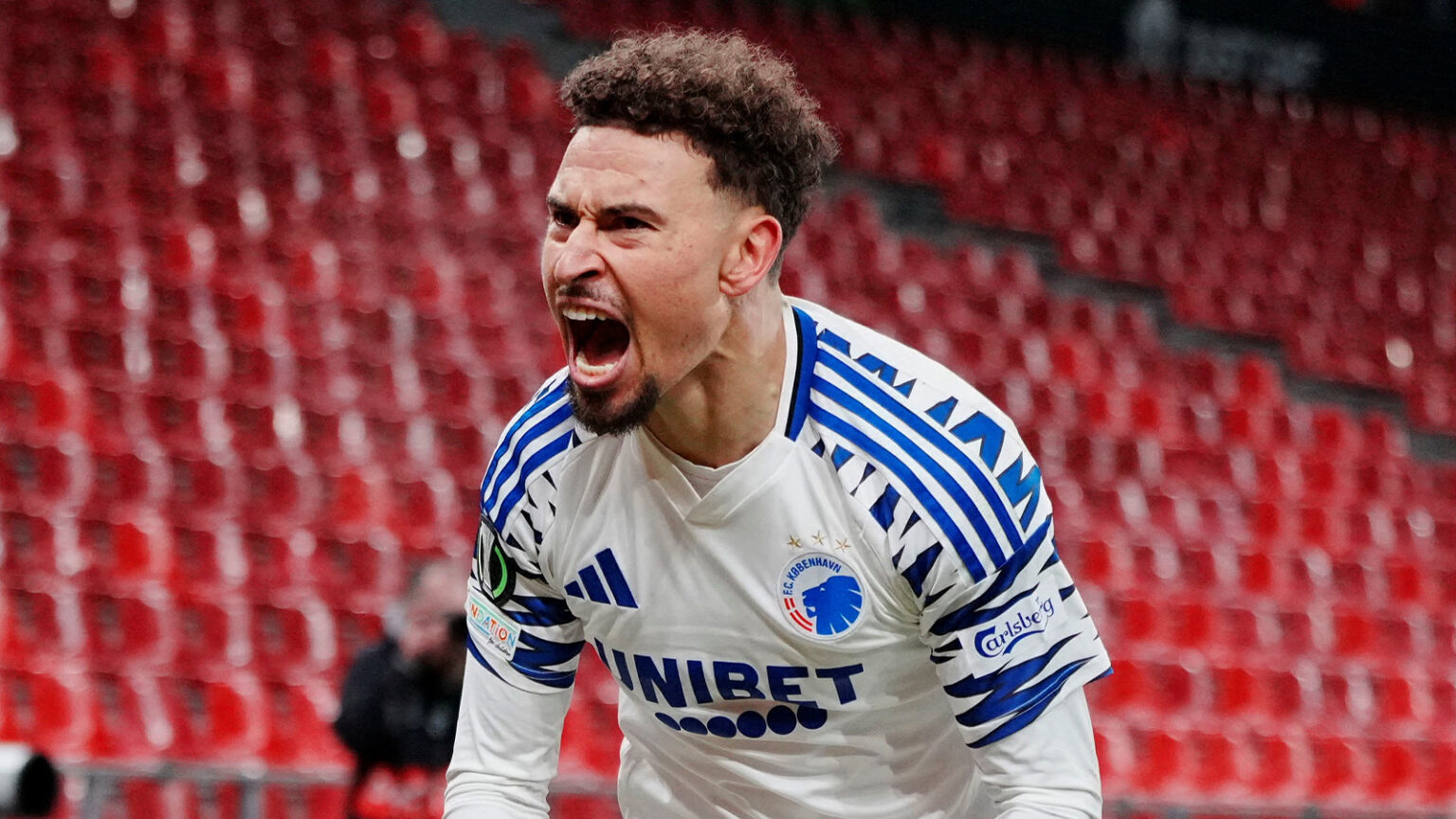 Jordan Larsson från start i måstematchen - FotbollDirekt