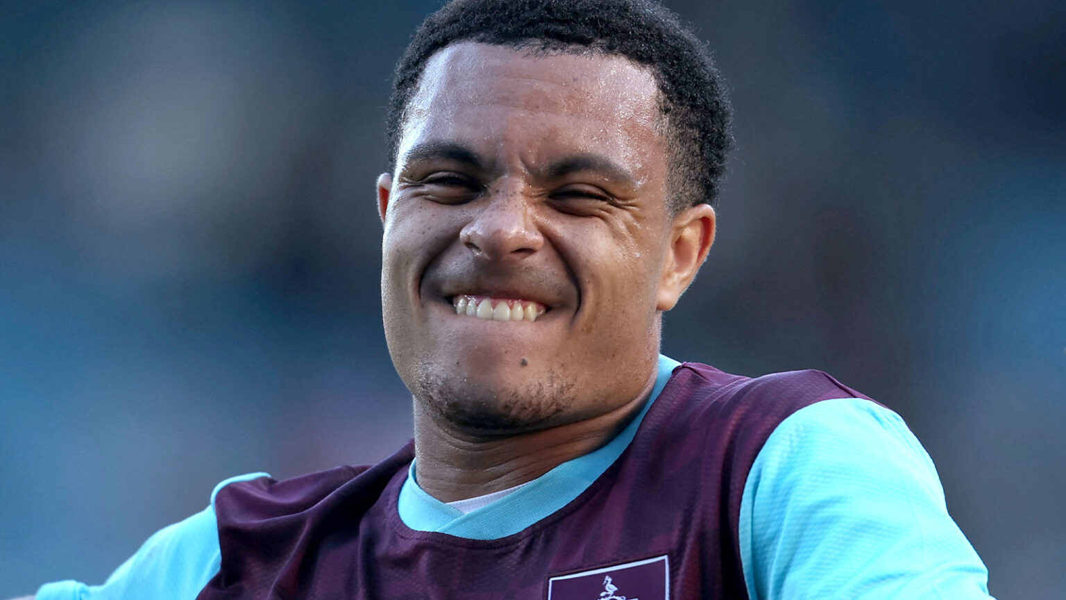 Officiellt: Egan-Riley klar för Marseille - FotbollDirekt