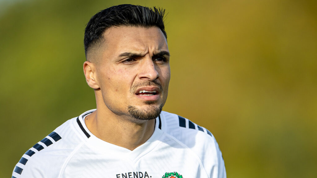 Uppgifter: Örebro, Degerfors och Öster jagar Ahmed Yasin - FotbollDirekt
